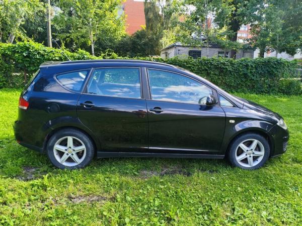 Melns SEAT Altea 2010 Rīga, ar dzinēja tilpumu 1.60 L un nobraukumu 292 tūkst. km par 2480 €, foto 5 vietnē AUTOMOTO.COM.LV