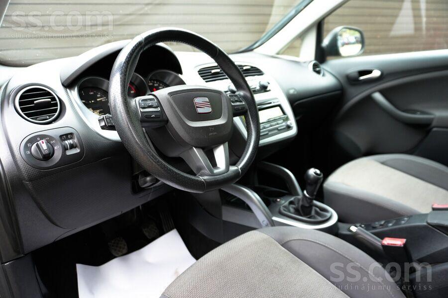 Melns SEAT Altea 2011 Rīga, ar dzinēja tilpumu 1.60 L un nobraukumu 266 tūkst. km par 4890 €, foto 6 vietnē AUTOMOTO.COM.LV
