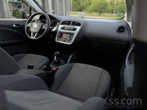 Black SEAT Altea 2011 in Jurmala, with an engine capacity of 1.60 L and mileage of 239 thousand km for 4490 €, photo 7 on AUTOMOTO.COM.LV