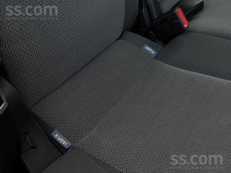 Black SEAT Altea 2011 in Jurmala, with an engine capacity of 1.60 L and mileage of 239 thousand km for 4490 €, photo 25 on AUTOMOTO.COM.LV