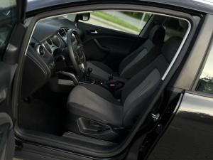 Melns SEAT Altea 2011 Jūrmala, ar dzinēja tilpumu 1.60 L un nobraukumu 239 tūkst. km par 4490 €, foto 12 vietnē AUTOMOTO.COM.LV