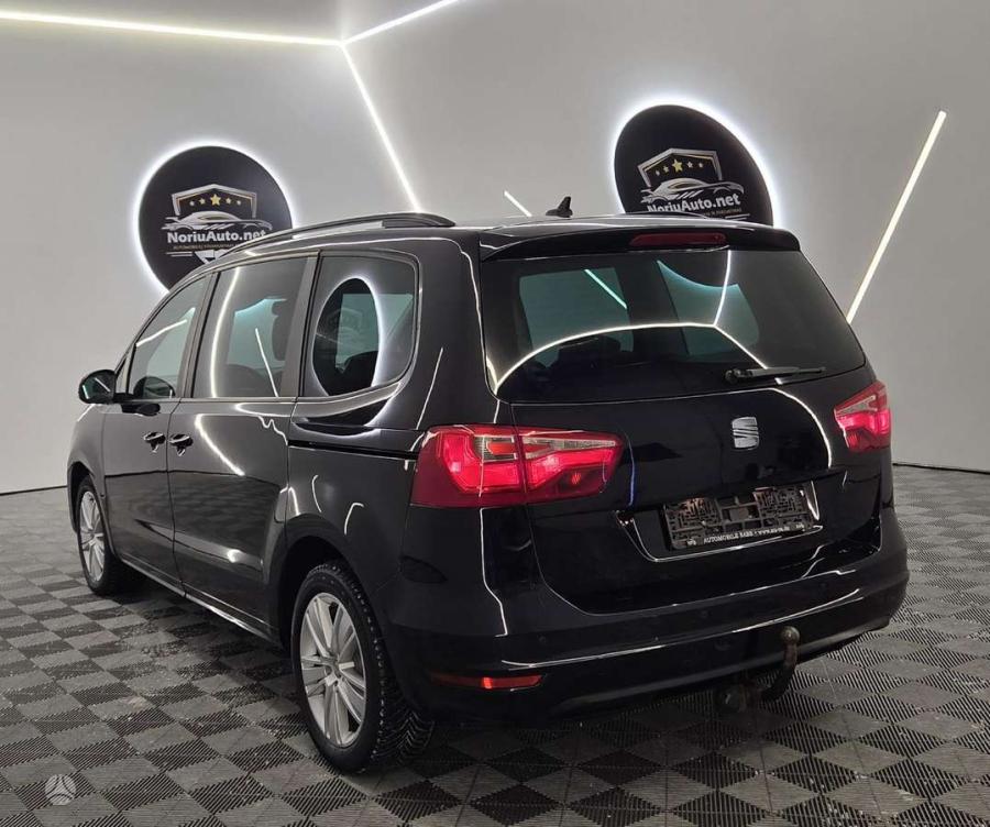 Black SEAT Altea 2013 in Marijampole, with an engine capacity of 1.97 L and mileage of 298 thousand km for 8999 €, photo 19 on AUTOMOTO.COM.LV