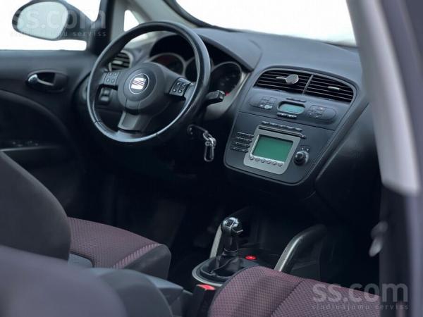 Melns SEAT Altea 2005 Rīga, ar dzinēja tilpumu 2.00 L un nobraukumu 317 tūkst. km par 1500 €, foto 8 vietnē AUTOMOTO.COM.LV