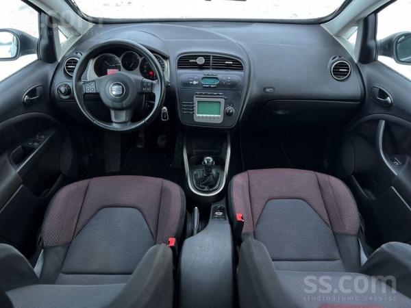Melns SEAT Altea 2005 Rīga, ar dzinēja tilpumu 2.00 L un nobraukumu 317 tūkst. km par 1500 €, foto 10 vietnē AUTOMOTO.COM.LV