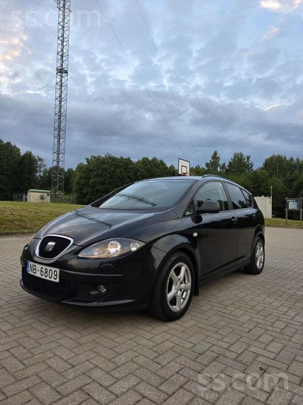 Black SEAT Altea 2007 in Cesis, with an engine capacity of 1.90 L and mileage of 295 thousand km for 1600 €, photo 1 on AUTOMOTO.COM.LV