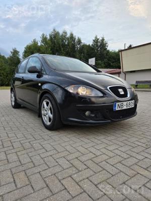 Black SEAT Altea 2007 in Cesis, with an engine capacity of 1.90 L and mileage of 295 thousand km for 1600 €, photo 4 on AUTOMOTO.COM.LV