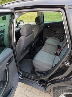 Black SEAT Altea 2007 in Cesis, with an engine capacity of 1.90 L and mileage of 295 thousand km for 1600 €, photo 12 on AUTOMOTO.COM.LV