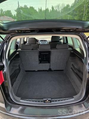 Black SEAT Altea 2007 in Cesis, with an engine capacity of 1.90 L and mileage of 295 thousand km for 1600 €, photo 13 on AUTOMOTO.COM.LV