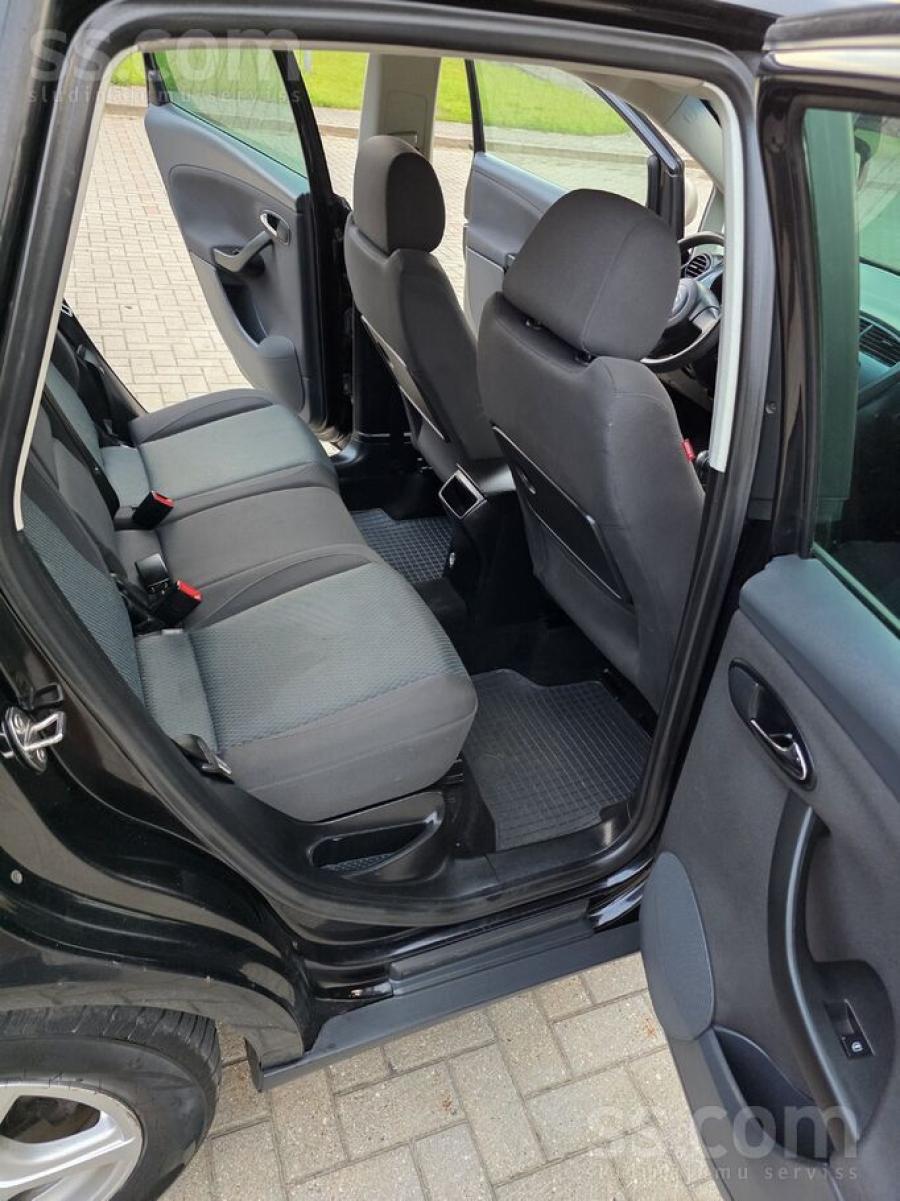 Black SEAT Altea 2007 in Cesis, with an engine capacity of 1.90 L and mileage of 295 thousand km for 1600 €, photo 14 on AUTOMOTO.COM.LV