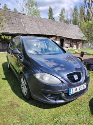 Black SEAT Altea 2007 in Ogre, with an engine capacity of 2.00 L and mileage of 306 thousand km for 750 €, photo  on AUTOMOTO.COM.LV