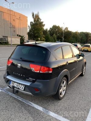 Black SEAT Altea 2009 in Riga, with an engine capacity of 2.00 L and mileage of 315 thousand km for 4900 €, photo 4 on AUTOMOTO.COM.LV