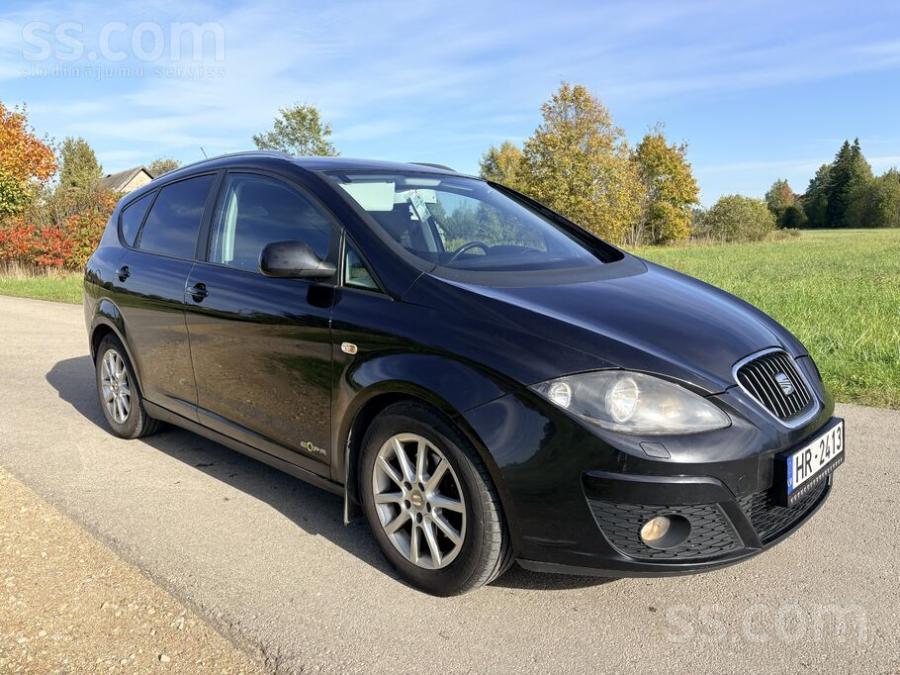 Black SEAT Altea 2011 in Riga, with an engine capacity of 1.60 L and mileage of 293 thousand km for 4500 €, photo 4 on AUTOMOTO.COM.LV