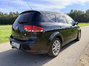 Black SEAT Altea 2011 in Riga, with an engine capacity of 1.60 L and mileage of 293 thousand km for 4500 €, photo 6 on AUTOMOTO.COM.LV
