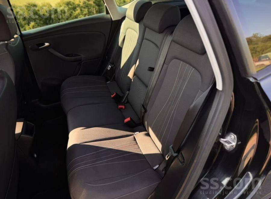 Black SEAT Altea 2012 in Jurmala, with an engine capacity of 1.60 L and mileage of 158 thousand km for 4500 €, photo 9 on AUTOMOTO.COM.LV