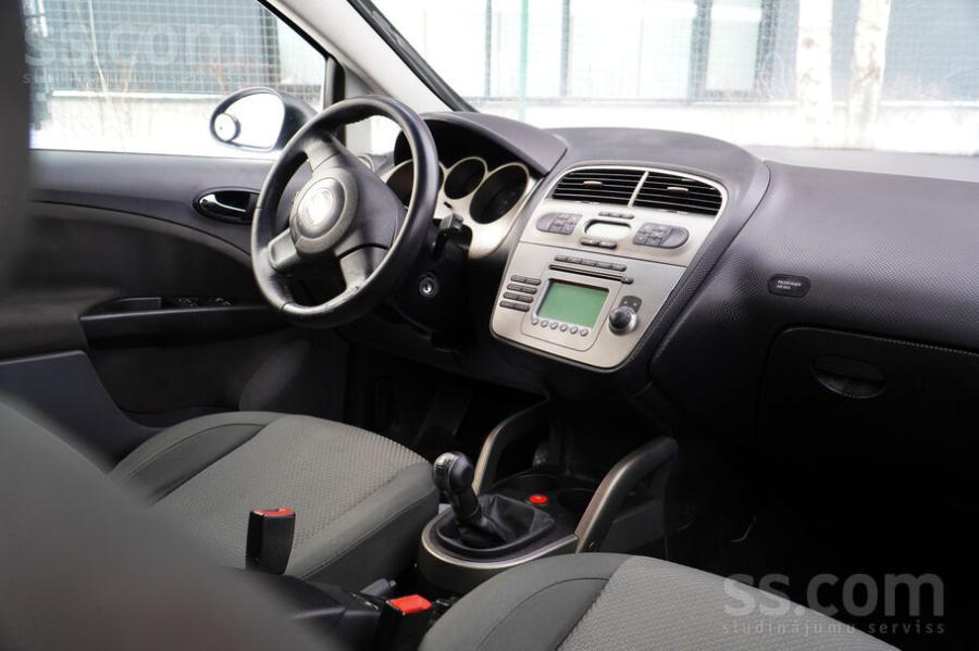 Zils SEAT Altea 2004 Rīga, ar dzinēja tilpumu 2.00 L un nobraukumu 263 tūkst. km par 1790 €, foto 11 vietnē AUTOMOTO.COM.LV