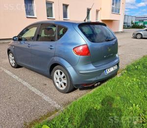 Синий Сеат Алтеа 2004 в Рига, объемом двигателя 2.00 л и пробегом 180 тыс. км за 1590 €, фото 4 на AUTOMOTO.COM.LV