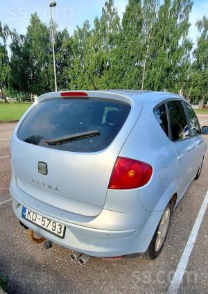 Zils SEAT Altea 2004 Jūrmala, ar dzinēja tilpumu 2.00 L un nobraukumu 316 tūkst. km par 900 €, foto 4 vietnē AUTOMOTO.COM.LV