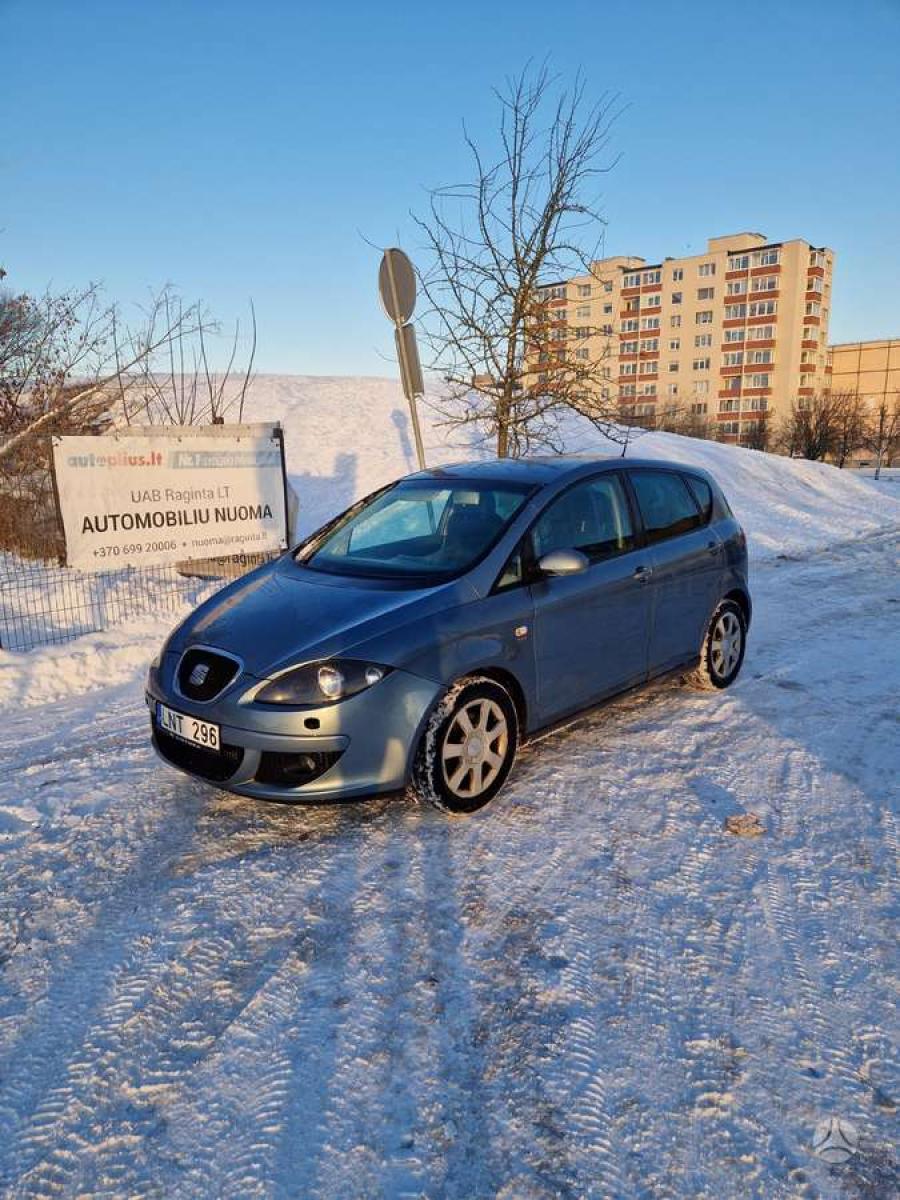 Blue SEAT Altea 2005 in Panevezys, with an engine capacity of 2.00 L and mileage of 404 thousand km for 1499 €, photo 1 on AUTOMOTO.COM.LV
