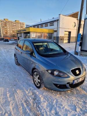 Blue SEAT Altea 2005 in Panevezys, with an engine capacity of 2.00 L and mileage of 404 thousand km for 1499 €, photo 4 on AUTOMOTO.COM.LV