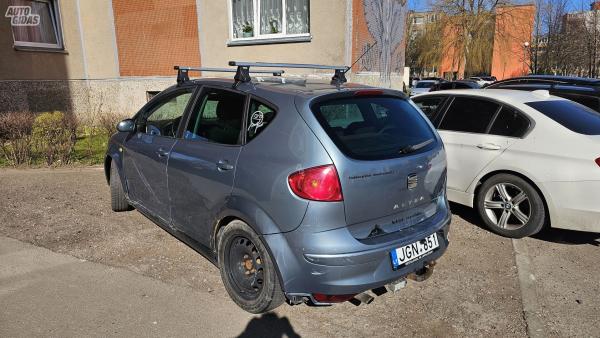 Zils SEAT Altea 2005 Klaipėda, ar dzinēja tilpumu 1.60 L un nobraukumu 359 tūkst. km par 500 €, foto 9 vietnē AUTOMOTO.COM.LV