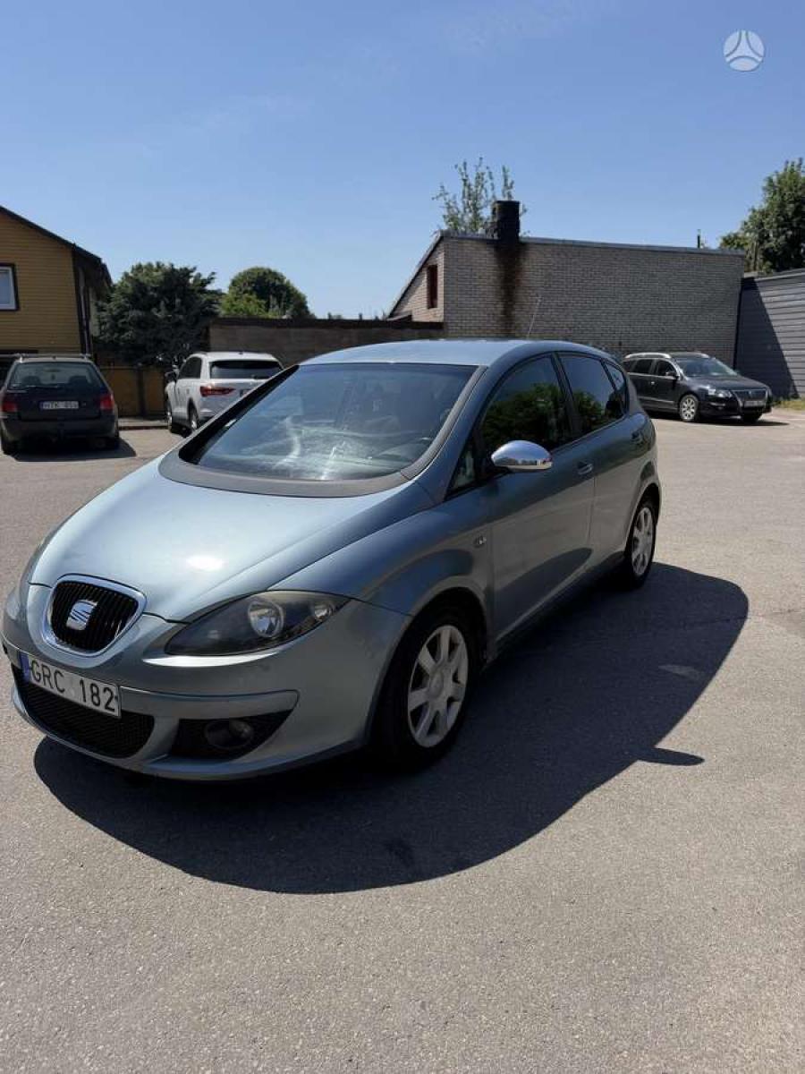 Zils SEAT Altea 2005 Kauņa, ar dzinēja tilpumu 1.97 L un nobraukumu 296 tūkst. km par 1400 €, foto 1 vietnē AUTOMOTO.COM.LV