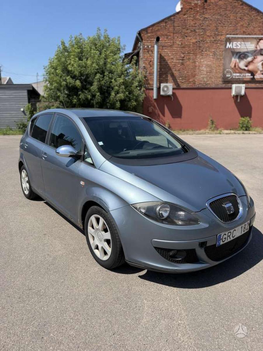 Zils SEAT Altea 2005 Kauņa, ar dzinēja tilpumu 1.97 L un nobraukumu 296 tūkst. km par 1400 €, foto 3 vietnē AUTOMOTO.COM.LV