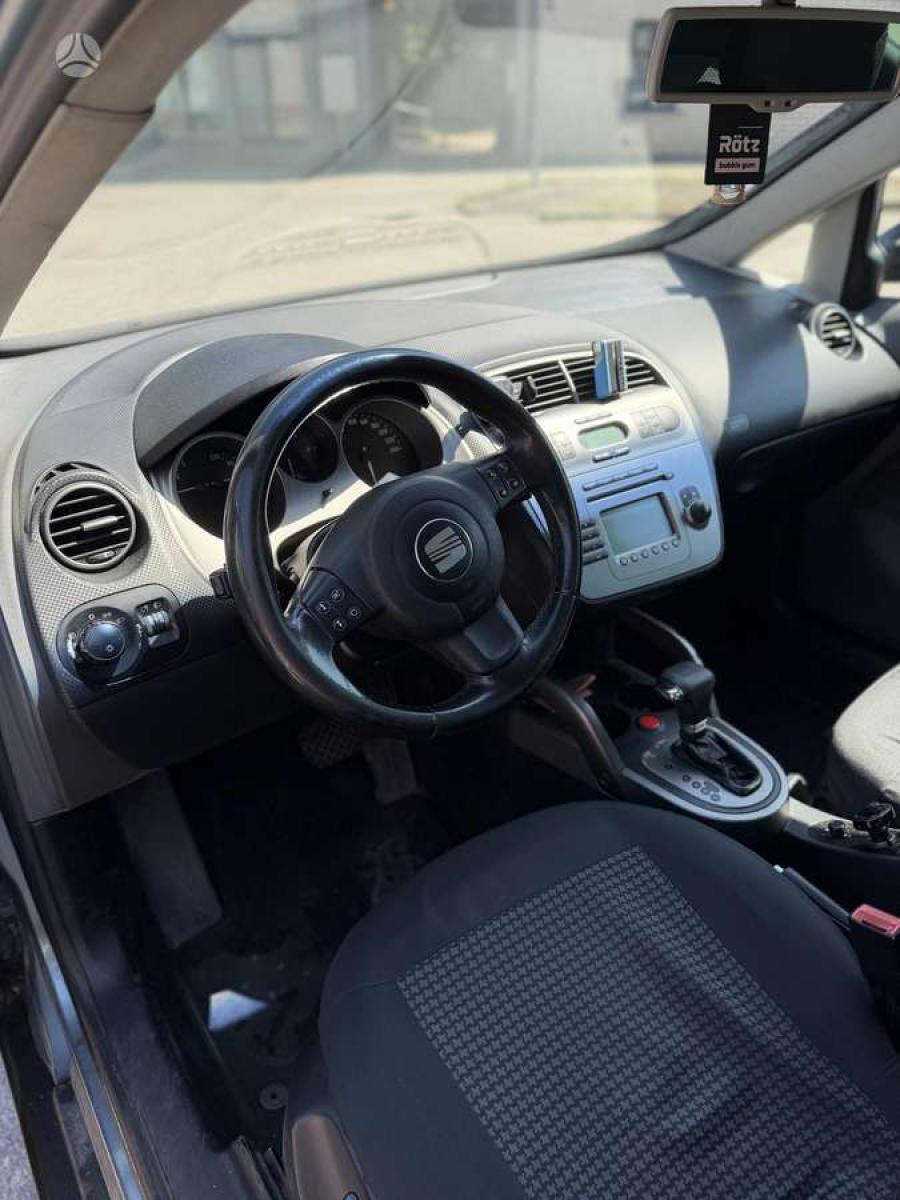 Zils SEAT Altea 2005 Kauņa, ar dzinēja tilpumu 1.97 L un nobraukumu 296 tūkst. km par 1400 €, foto 15 vietnē AUTOMOTO.COM.LV