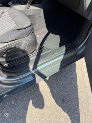 Zils SEAT Altea 2005 Kauņa, ar dzinēja tilpumu 1.97 L un nobraukumu 296 tūkst. km par 1400 €, foto 20 vietnē AUTOMOTO.COM.LV