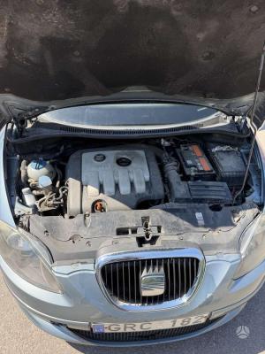 Zils SEAT Altea 2005 Kauņa, ar dzinēja tilpumu 1.97 L un nobraukumu 296 tūkst. km par 1400 €, foto 24 vietnē AUTOMOTO.COM.LV