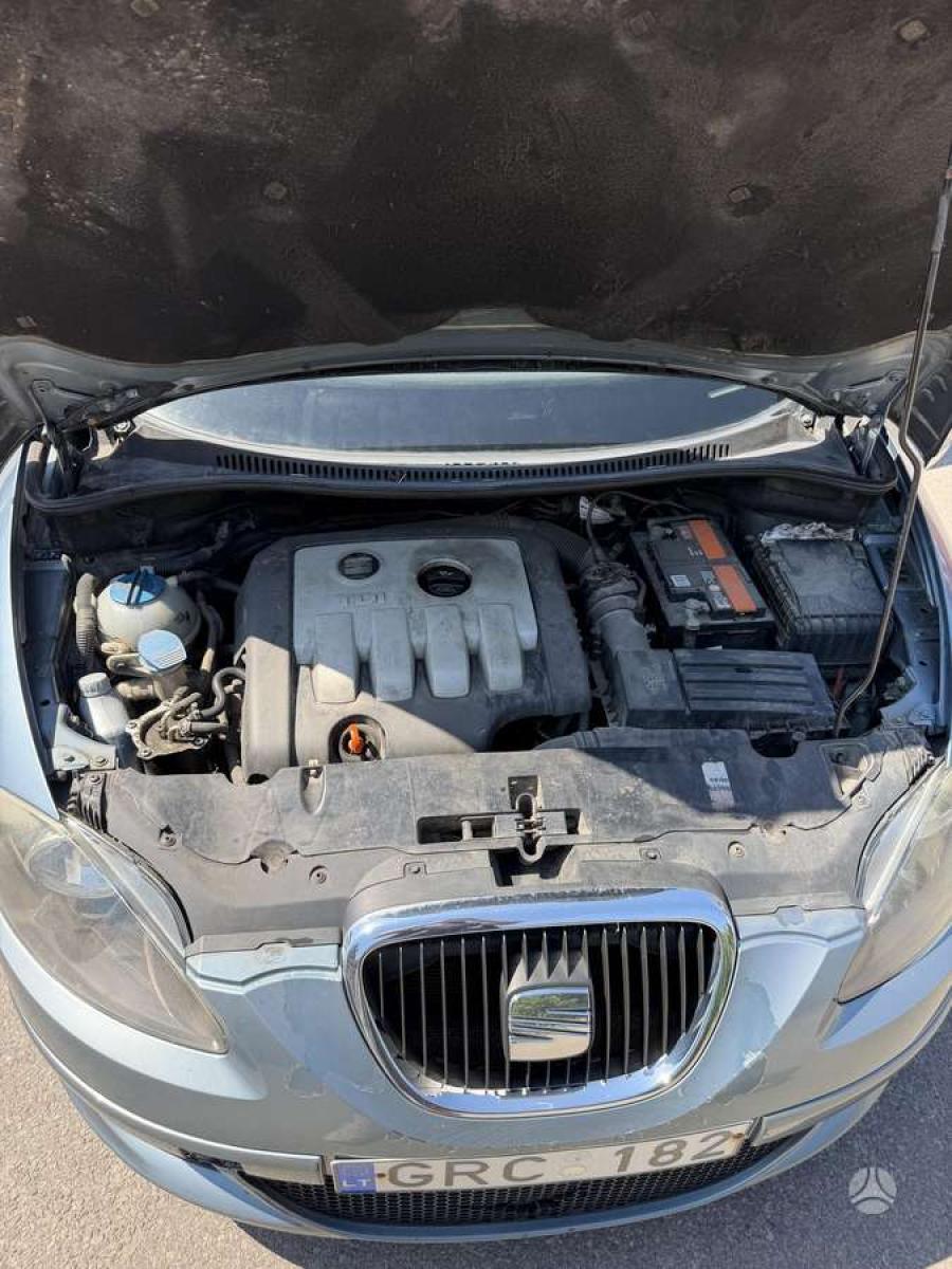 Zils SEAT Altea 2005 Kauņa, ar dzinēja tilpumu 1.97 L un nobraukumu 296 tūkst. km par 1400 €, foto 24 vietnē AUTOMOTO.COM.LV
