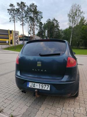 Blue SEAT Altea 2005 in Riga, with an engine capacity of 1.90 L and mileage of 352 thousand km for 1200 €, photo 7 on AUTOMOTO.COM.LV