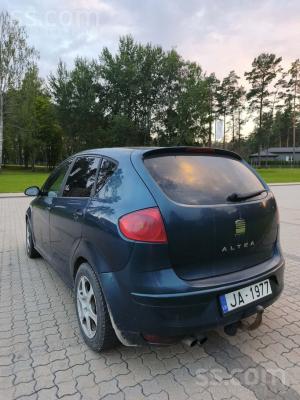 Blue SEAT Altea 2005 in Riga, with an engine capacity of 1.90 L and mileage of 352 thousand km for 1200 €, photo 8 on AUTOMOTO.COM.LV