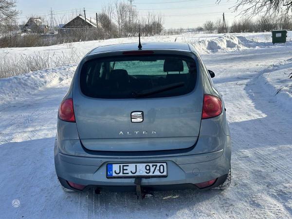 Zils SEAT Altea 2006 Viļņa, ar dzinēja tilpumu 1.90 L un nobraukumu 220 tūkst. km par 1199 €, foto 7 vietnē AUTOMOTO.COM.LV