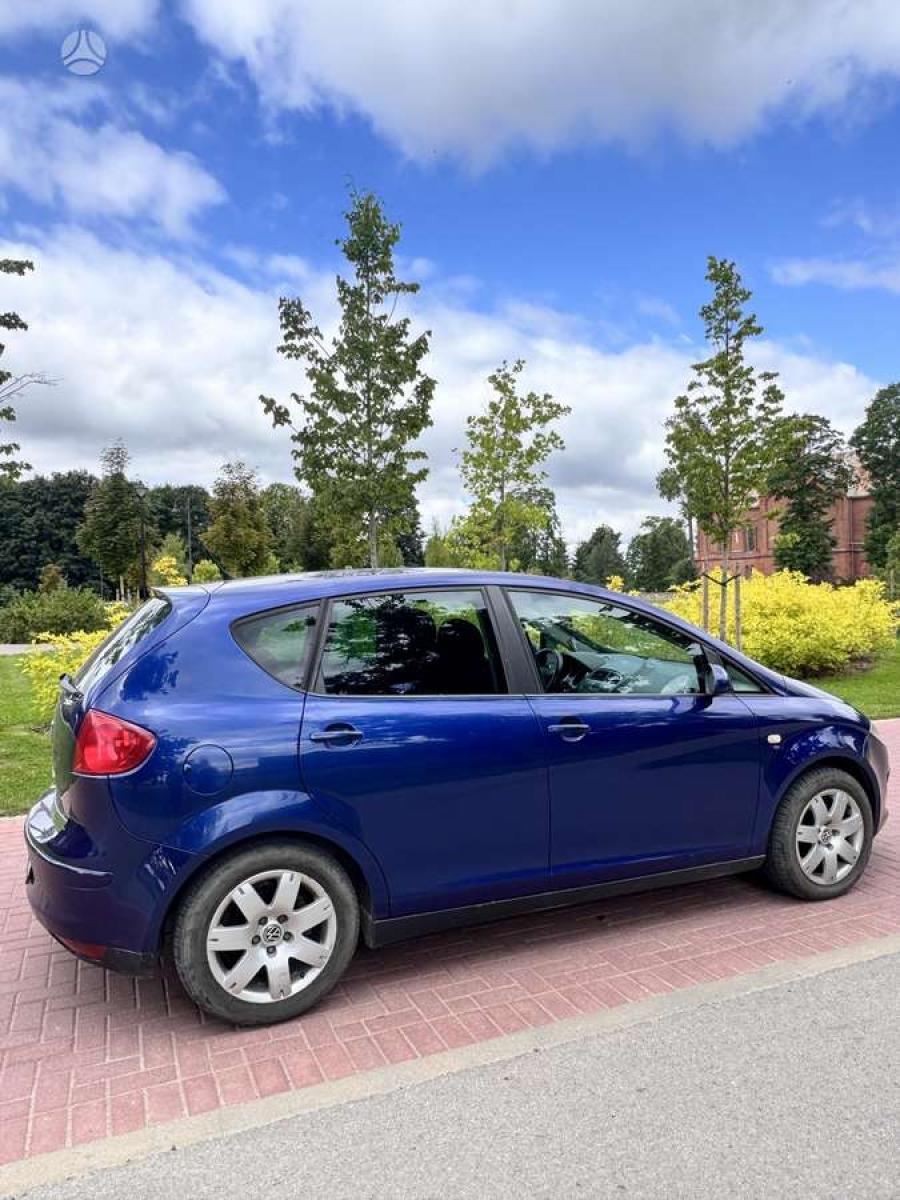 Blue SEAT Altea 2006 in Birzai, with an engine capacity of 1.97 L and mileage of 229 thousand km for 1650 €, photo 3 on AUTOMOTO.COM.LV