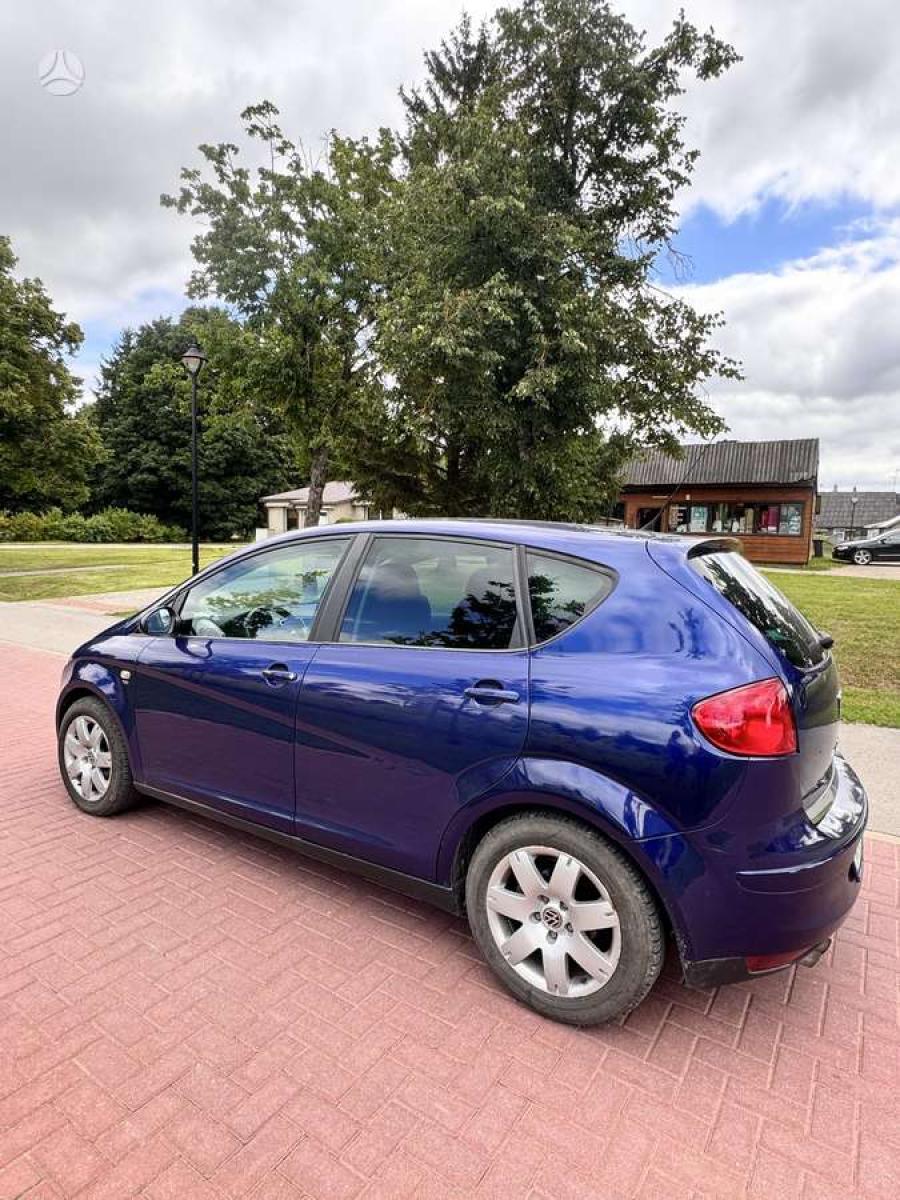 Blue SEAT Altea 2006 in Birzai, with an engine capacity of 1.97 L and mileage of 229 thousand km for 1650 €, photo 7 on AUTOMOTO.COM.LV