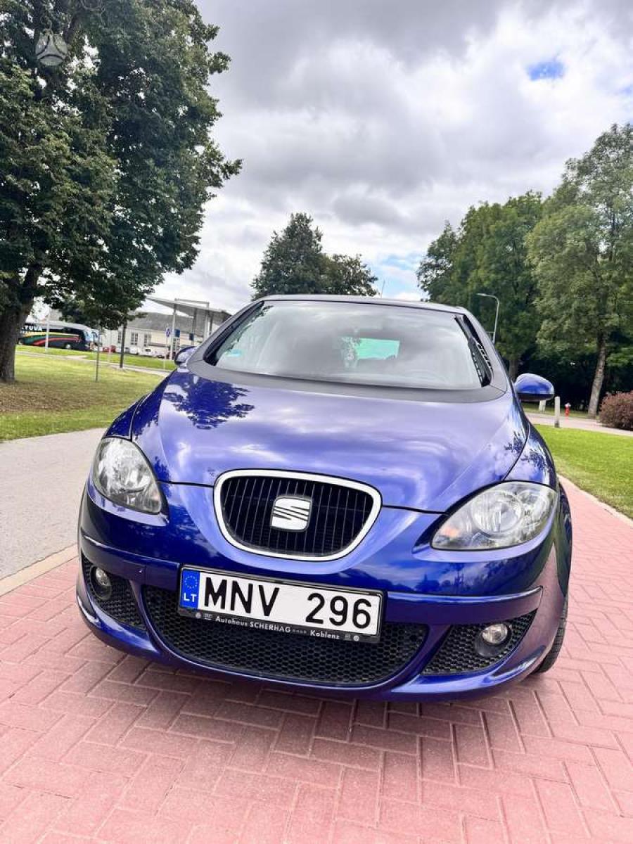 Blue SEAT Altea 2006 in Birzai, with an engine capacity of 1.97 L and mileage of 229 thousand km for 1650 €, photo 8 on AUTOMOTO.COM.LV