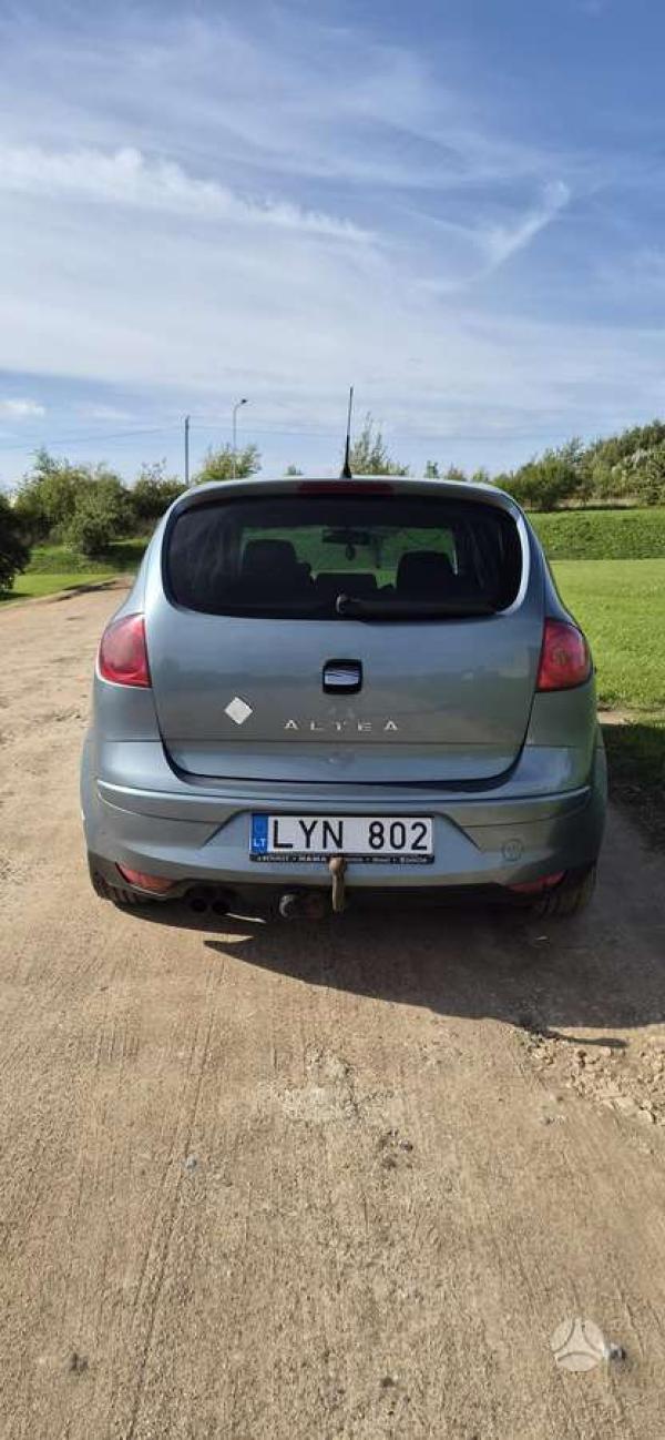 Сеат Алтеа 2006 в Ионава на AUTOMOTO.COM.LV Синий Сеат Алтеа 2006 в Ионава, объемом двигателя 1.97 л и пробегом 274 тыс. км за 1000 €, фото 7 на AUTOMOTO.COM.LV
