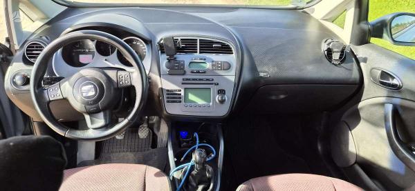 Сеат Алтеа 2006 в Ионава на AUTOMOTO.COM.LV Синий Сеат Алтеа 2006 в Ионава, объемом двигателя 1.97 л и пробегом 274 тыс. км за 1000 €, фото 10 на AUTOMOTO.COM.LV