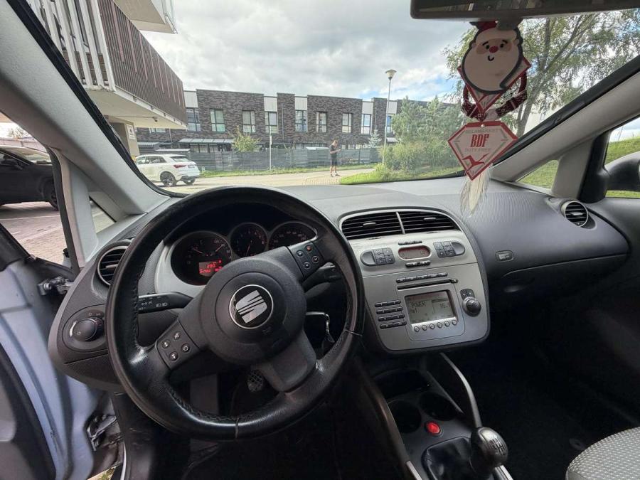Zils SEAT Altea 2006 Viļņa, ar dzinēja tilpumu 2.00 L un nobraukumu 247 tūkst. km par 1500 €, foto 10 vietnē AUTOMOTO.COM.LV