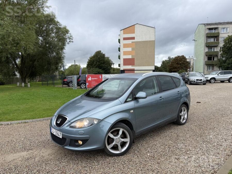 Blue SEAT Altea 2007 in Ventspils, with an engine capacity of 1.80 L and mileage of 245 thousand km for 1990 €, photo 1 on AUTOMOTO.COM.LV