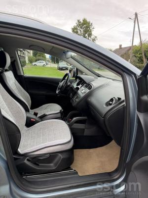 Blue SEAT Altea 2007 in Ventspils, with an engine capacity of 1.80 L and mileage of 245 thousand km for 1990 €, photo 19 on AUTOMOTO.COM.LV
