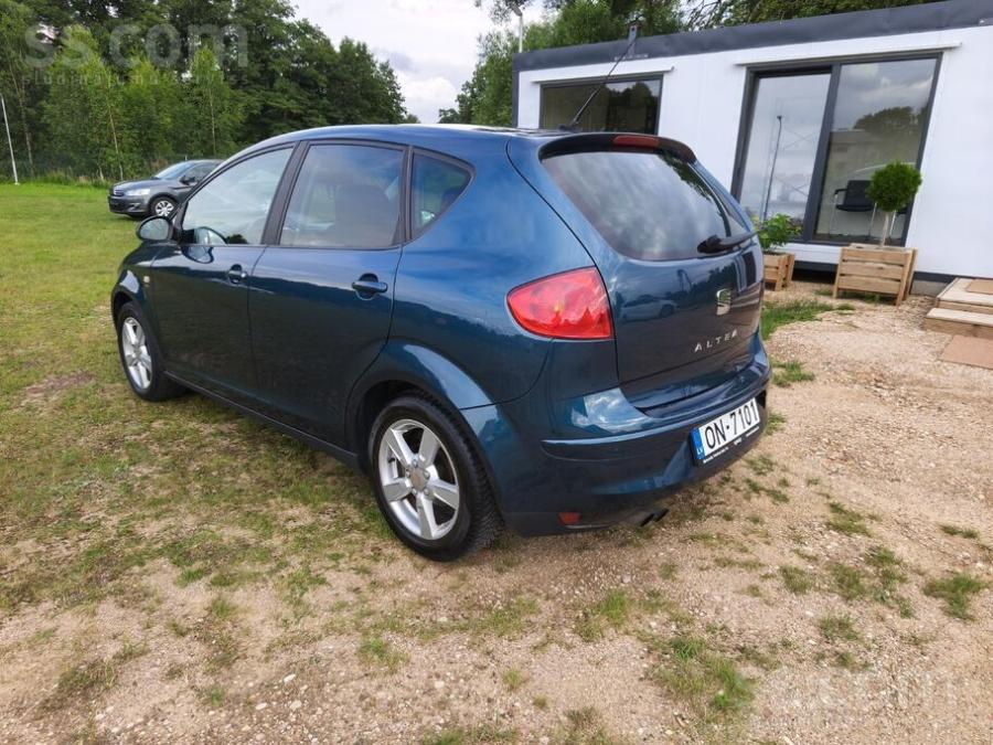 Zils SEAT Altea 2008 Kuldīga, ar dzinēja tilpumu 2.00 L un nobraukumu 232 tūkst. km par 4490 €, foto 4 vietnē AUTOMOTO.COM.LV