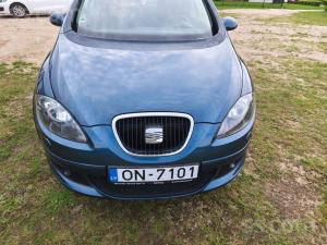 Zils SEAT Altea 2008 Kuldīga, ar dzinēja tilpumu 2.00 L un nobraukumu 232 tūkst. km par 4490 €, foto 9 vietnē AUTOMOTO.COM.LV