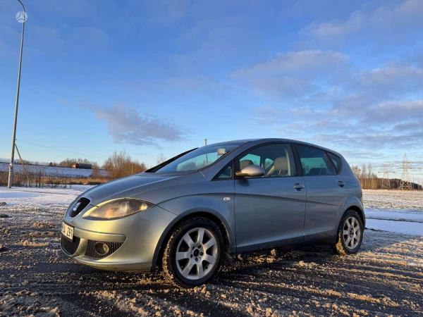 Zils SEAT Altea 2005 Panevēža, ar dzinēja tilpumu 1.90 L un nobraukumu 350 tūkst. km par 1350 €, foto 2 vietnē AUTOMOTO.COM.LV