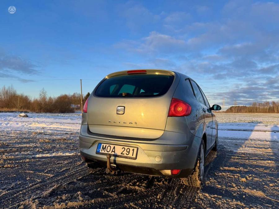 Zils SEAT Altea 2005 Panevēža, ar dzinēja tilpumu 1.90 L un nobraukumu 350 tūkst. km par 1350 €, foto 6 vietnē AUTOMOTO.COM.LV