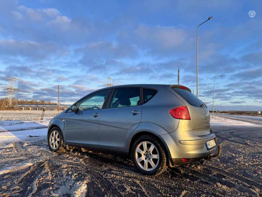 Zils SEAT Altea 2005 Panevēža, ar dzinēja tilpumu 1.90 L un nobraukumu 350 tūkst. km par 1350 €, foto 8 vietnē AUTOMOTO.COM.LV