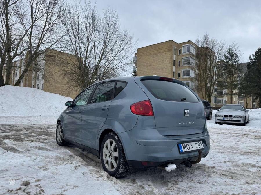 Zils SEAT Altea 2005 Panevēža, ar dzinēja tilpumu 1.90 L un nobraukumu 350 tūkst. km par 1150 €, foto 6 vietnē AUTOMOTO.COM.LV