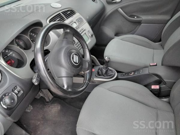 Blue SEAT Altea 2005 in Rezekne, with an engine capacity of 1.90 L and mileage of 295 thousand km for 2550 €, photo 8 on AUTOMOTO.COM.LV