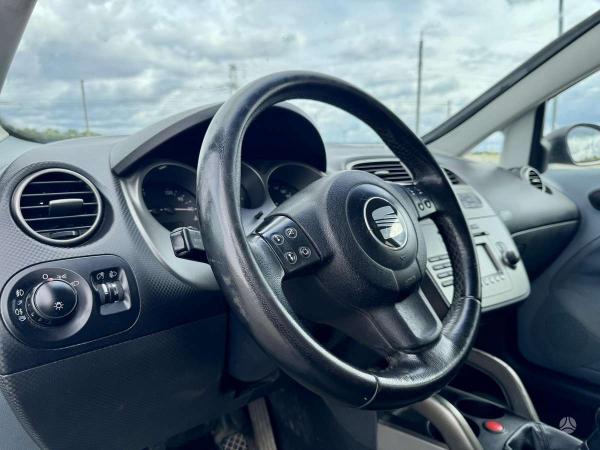 Zils SEAT Altea 2005 Panevēža, ar dzinēja tilpumu 1.90 L un nobraukumu 335 tūkst. km par 1150 €, foto 8 vietnē AUTOMOTO.COM.LV