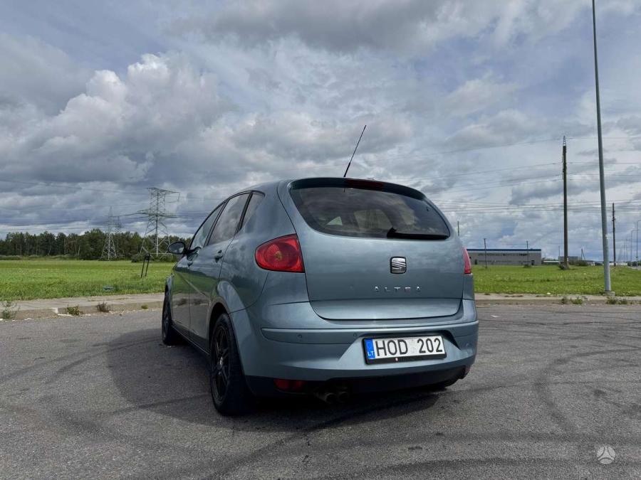 Zils SEAT Altea 2005 Panevēža, ar dzinēja tilpumu 1.90 L un nobraukumu 335 tūkst. km par 1199 €, foto 7 vietnē AUTOMOTO.COM.LV